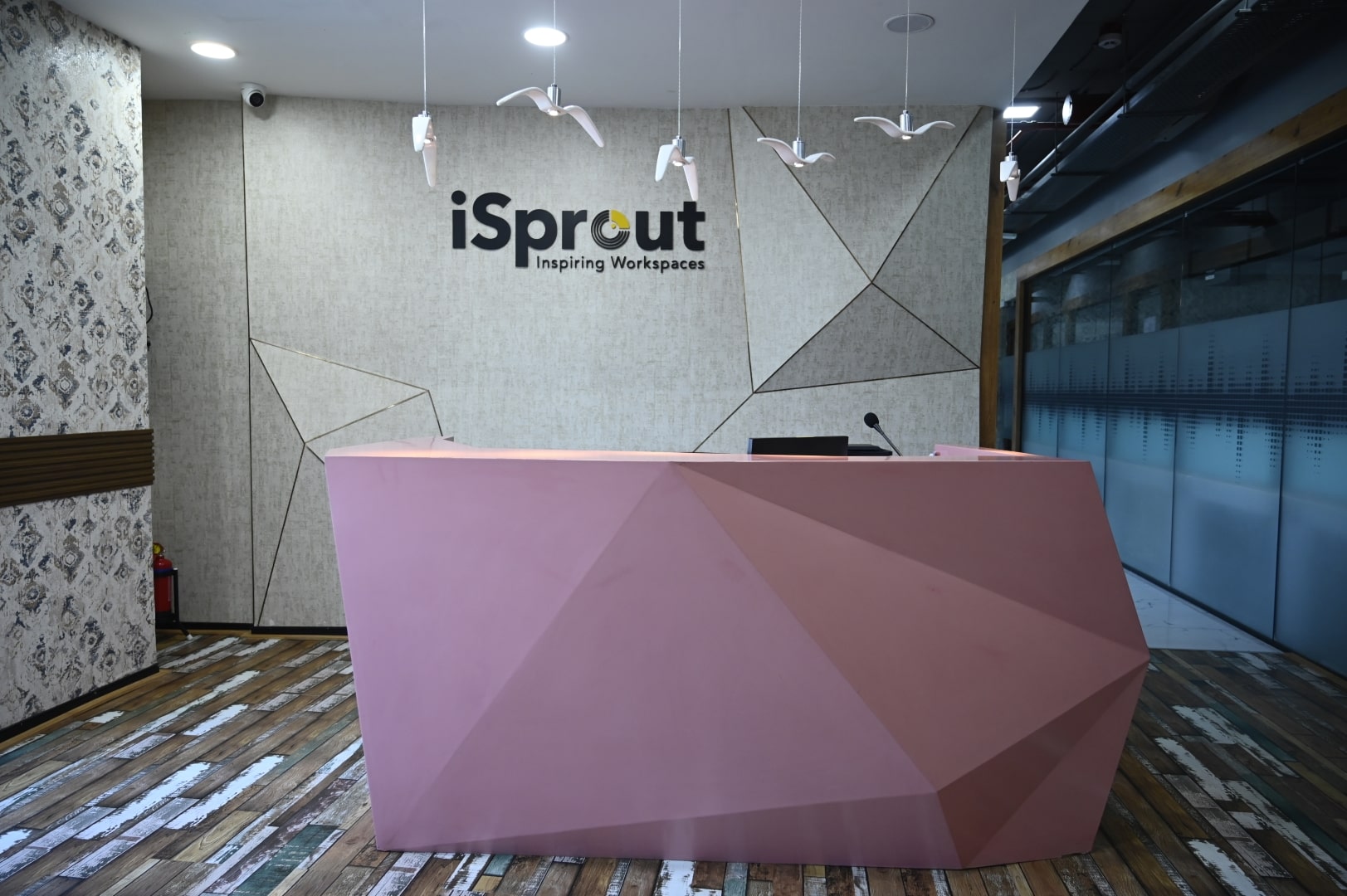 iSprout Profound: Deep-Focus Workspaces | iSprout